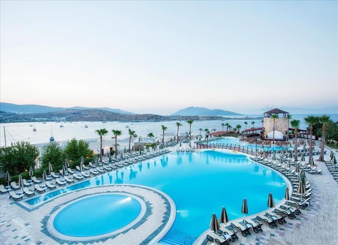 Selectum Colours Bodrum Ex. Asteria Bodrum Resort in Bodrum, Turkey | SNO