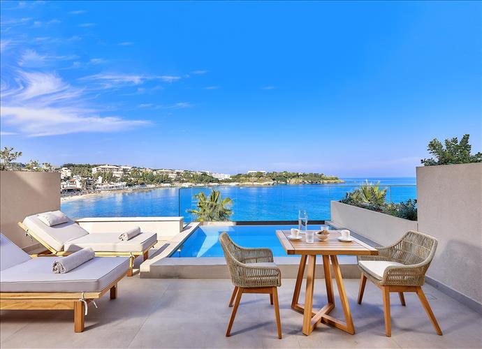 Castello Infinity Suites – Adults Only in Crete, Greece | SNO